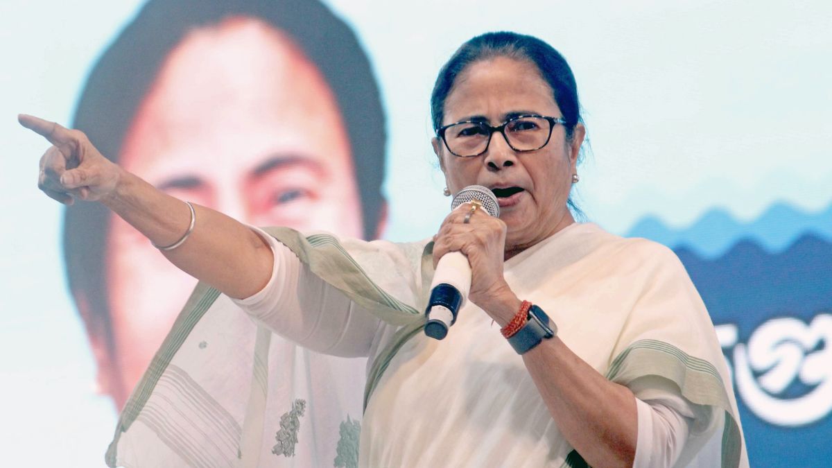 Mamata Banerjee Claims 'Bengal Safest For Women', Attacks BJP For ... Mamata Banerjee Claims 'Bengal Safest For Women', Attacks BJP For ...